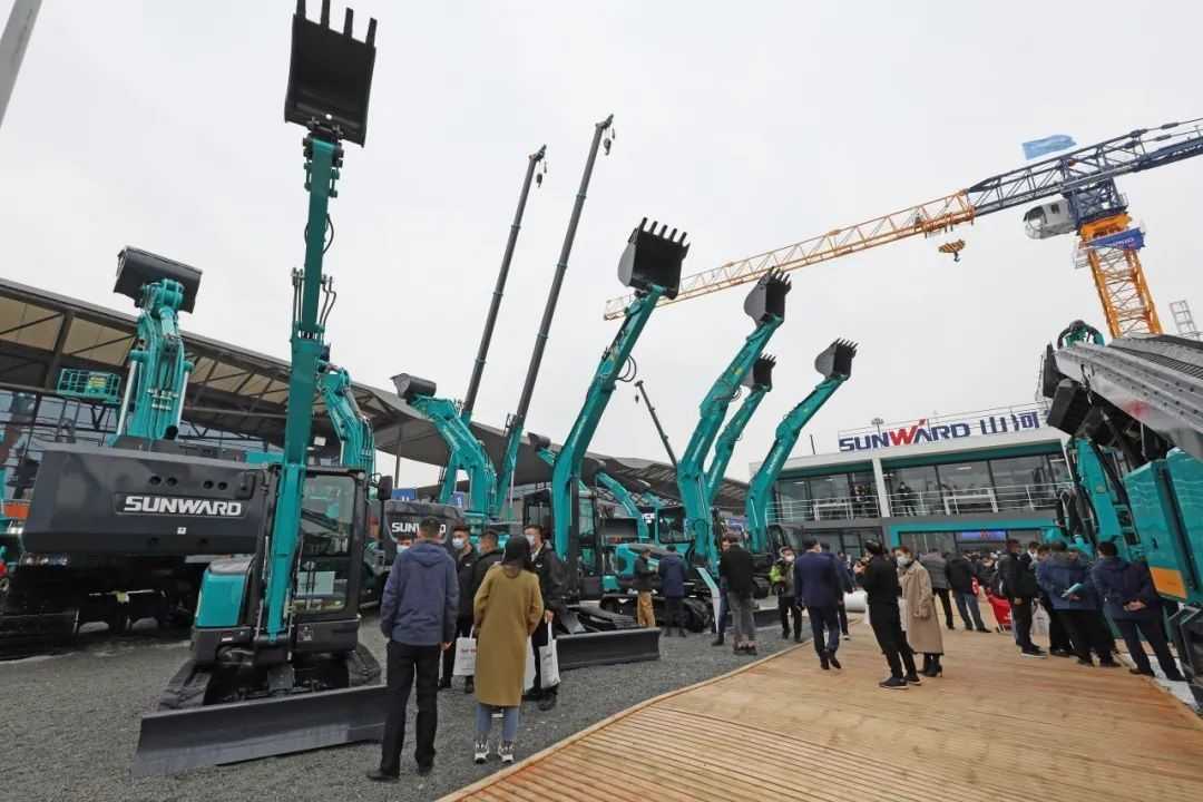 Sunward Pamerkan 38 Alat Berat di bauma China 2020 - Informasi Alat Berat