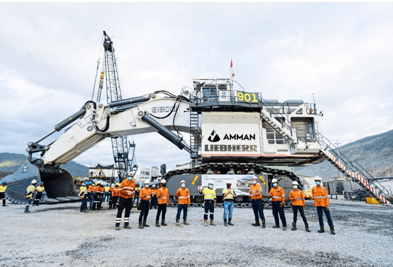 Liebherr R 9800 - “The Giant Digger” Beraksi di Lokasi Tambang Batu ...