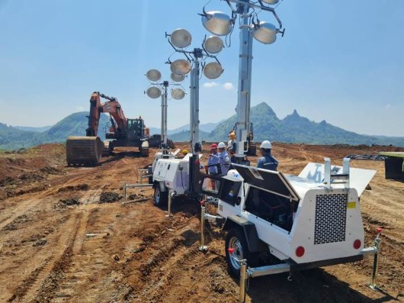 Dua Model Lighting Tower dari Multi Equipment Indonesia
