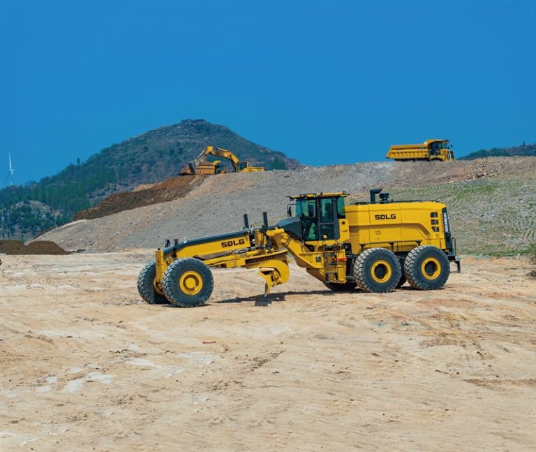 8 Alat Berat Unggulan SDLG pada Mining Expo 2024
